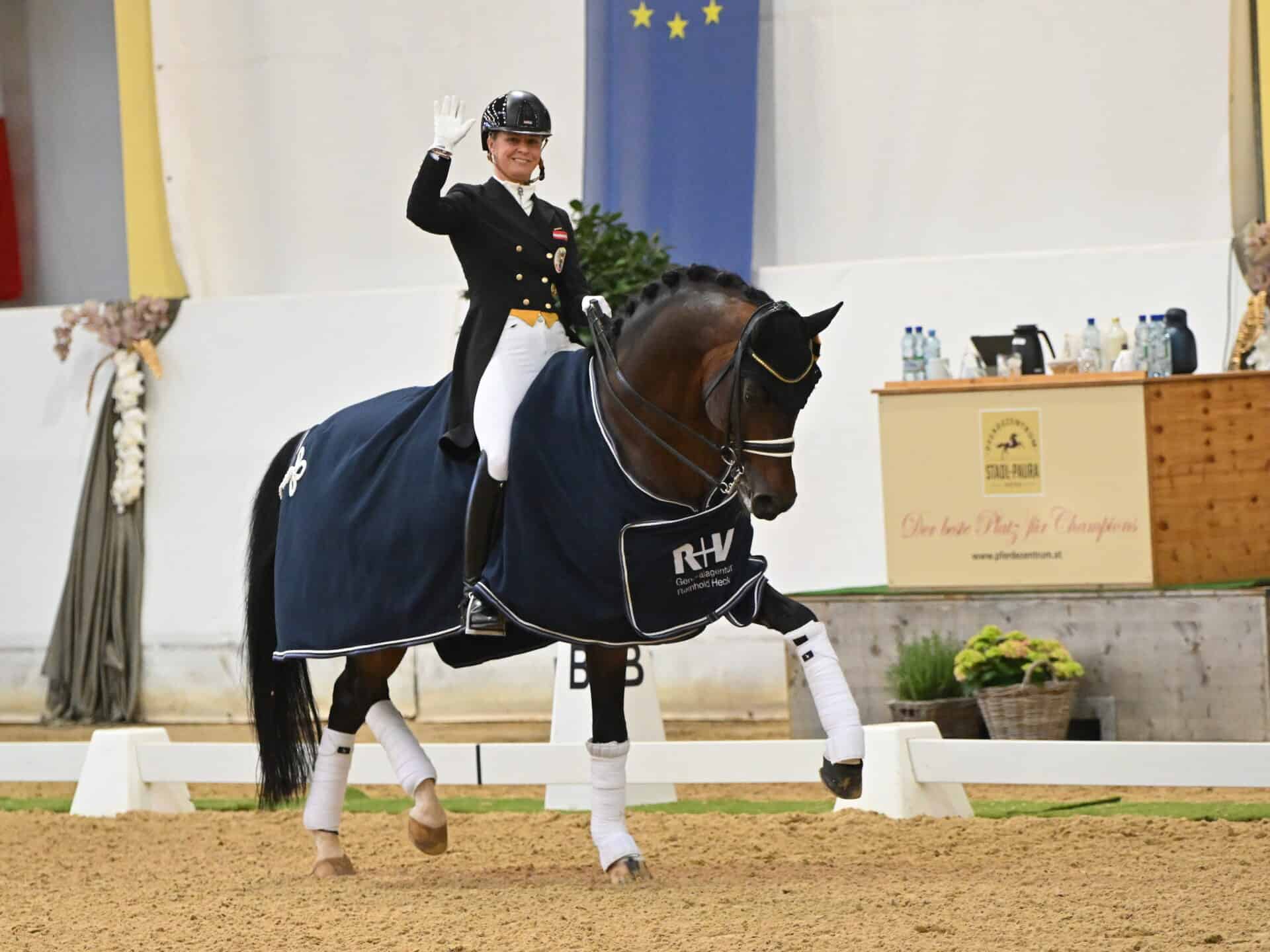 Comeback-Sieg für Lea Siegl & Fighting Line - Equestrian Worldwide ...